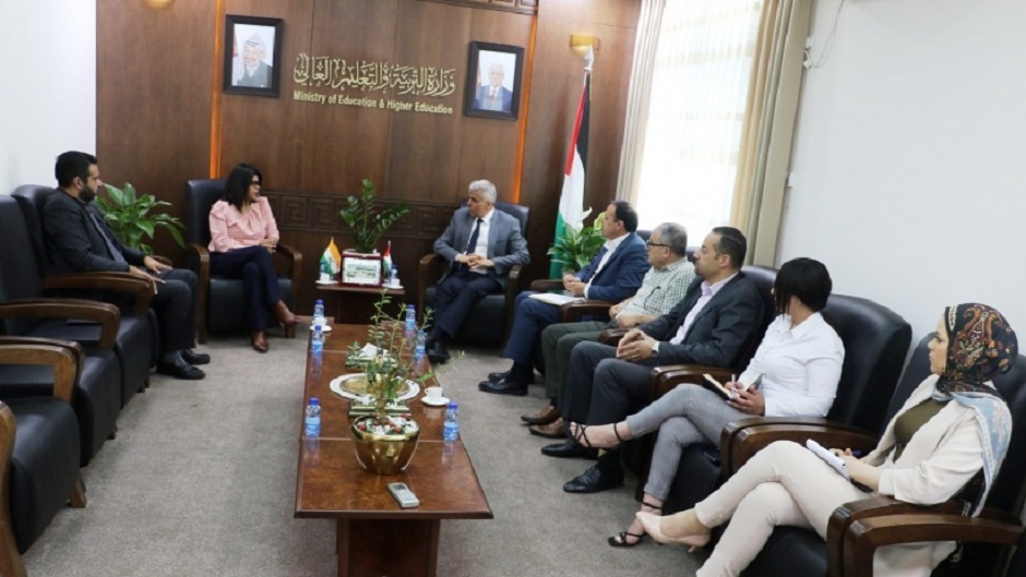 دوز - برهم يبحث آفاق التعاون التعليمي بين فلسطين والهند