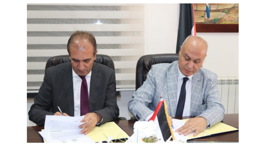 دوز - وزير الثقافة ورئيس جامعة خضوري يوقعان اتفاقية تعاون